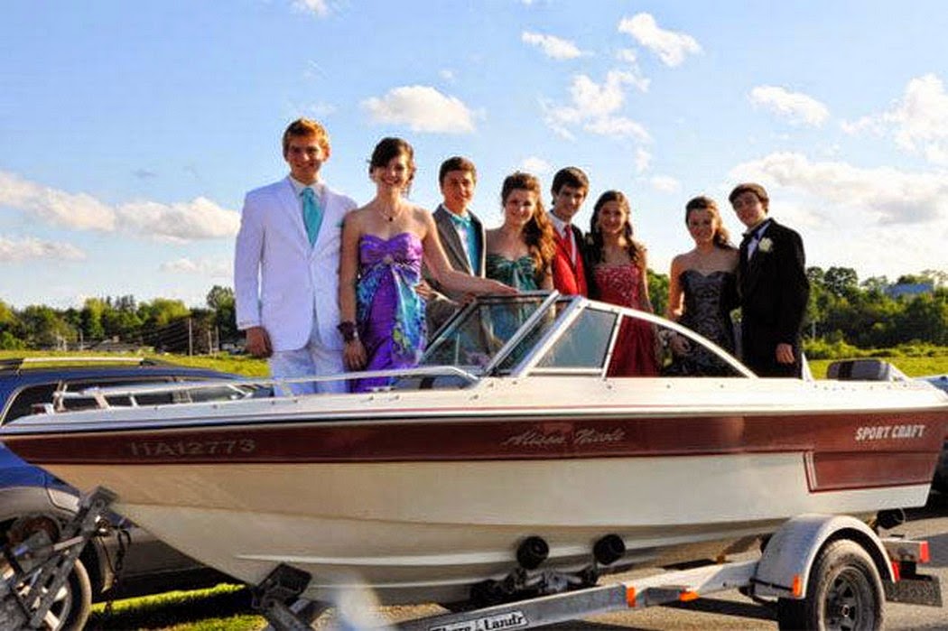 Chuck's Fun Page 2: Rednecks go to prom (12 photos)