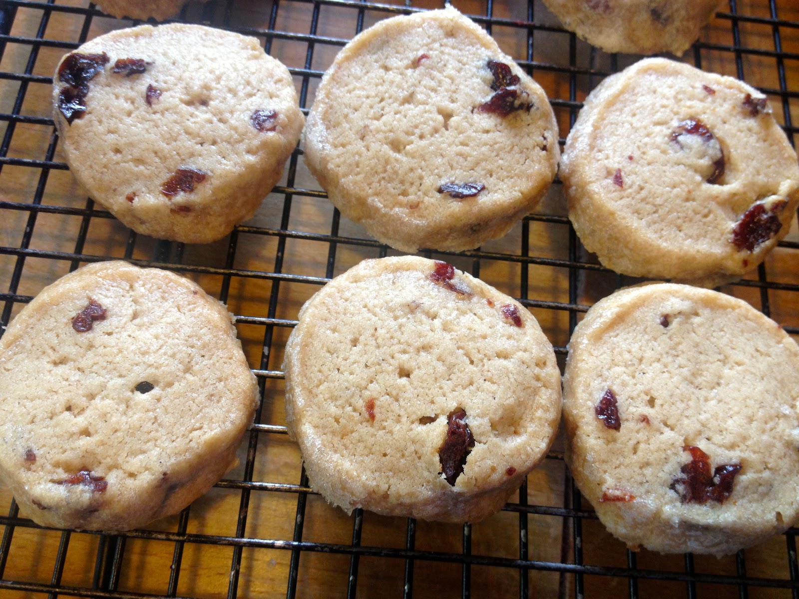 Heidi's Mix: Cherry Shortbread Cookies
