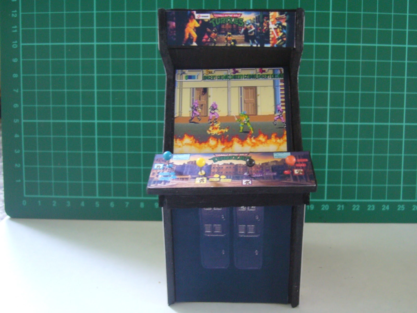 Retro Heart: TEENAGE MUTANT NINJA TURTLES - Custom Scale Arcade Model