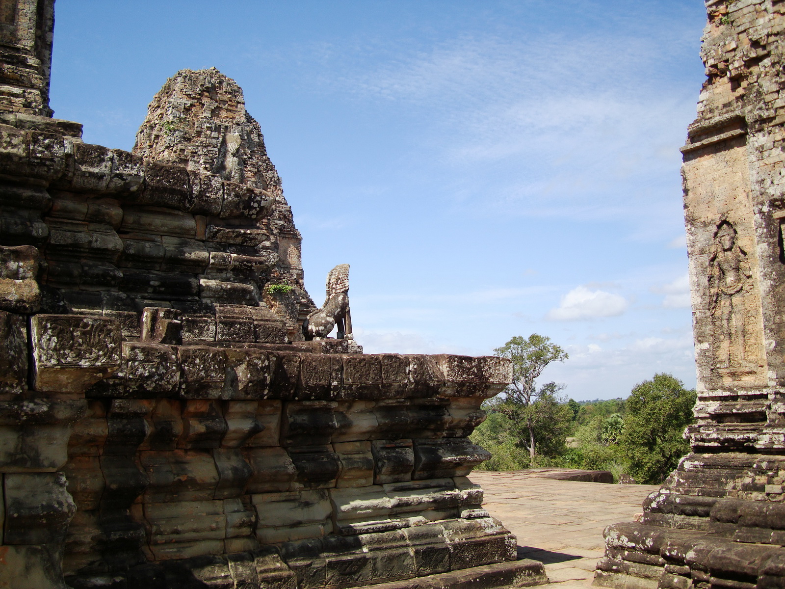 Cambodia E-Visa Blog: Prasat Pre Rub - Turn or change the body