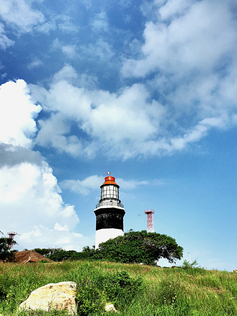 Tamilnadu Tourism: Muttom Light House, Kanyakumari