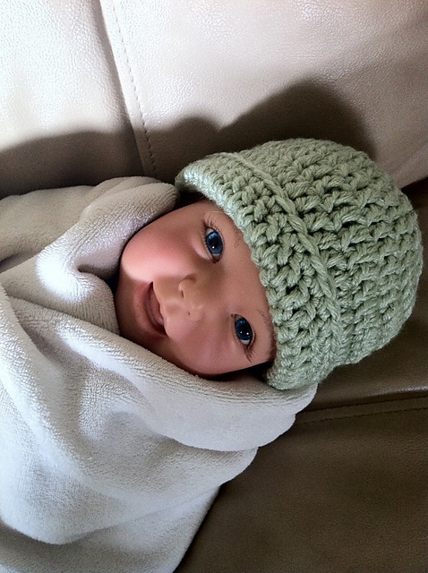 Adventures In Crochet: Free Pattern for Crochet Newborn Baby Beanie