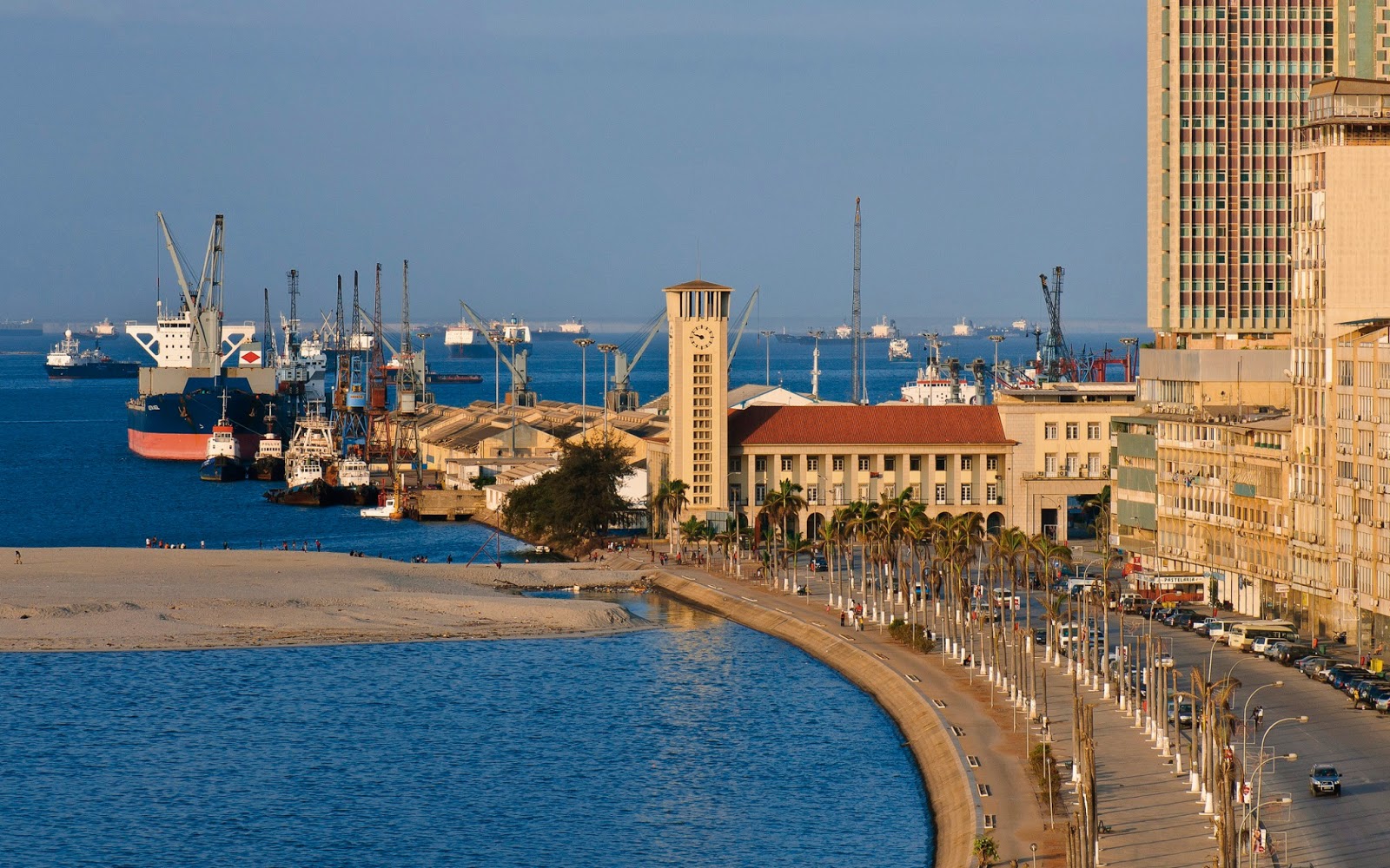 Travel My Way: February 2013