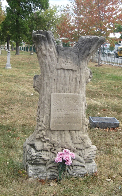 Detritus of Empire: Tree Shaped Tombstones - Genuine Woodmen Versions