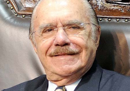 Bola da Foca: Biografia de Sarney vende 15 mil exemplares. É mais do ...