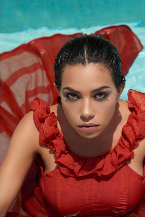 MUSA: Jeniffer Setti - A morena que abalou "Os Dez Mandamentos" está de ...