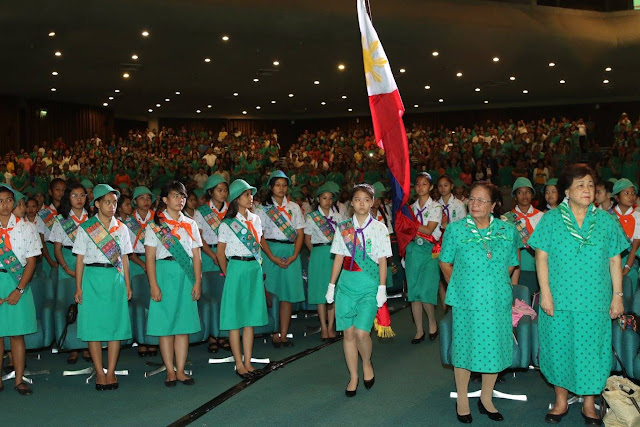 Mom-About-Town: The Chief Girl Scout Medal Scheme: Learning by doing