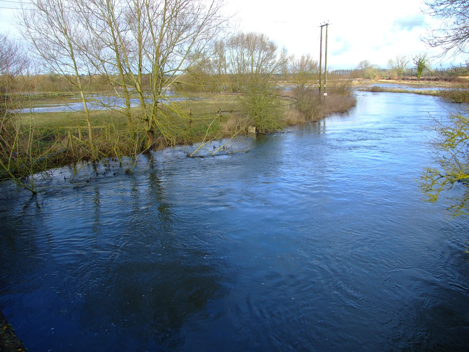 Canoeing and Kayaking on The River Kennet: Water levels up and down the ...