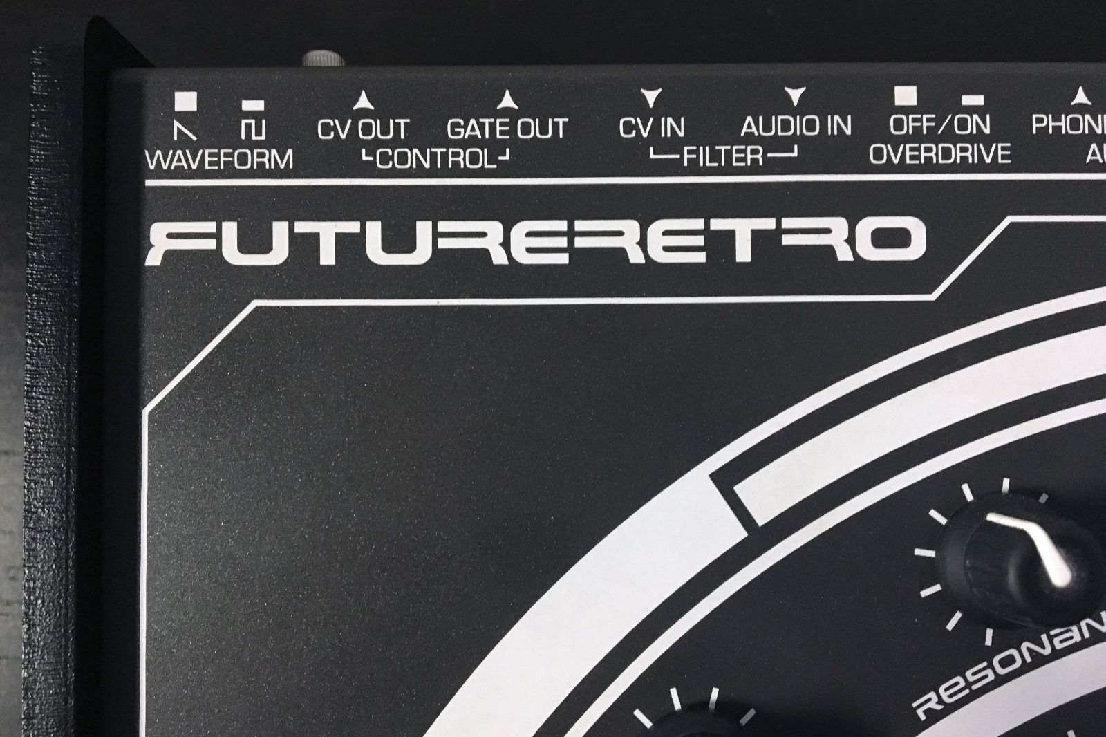 MATRIXSYNTH: Future Retro Revolution - Analog Monophonic Synthesizer