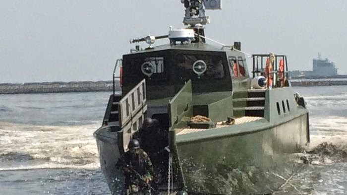 Kapal Motor Komando Buatan Dalam Negeri | Blog Penguintanah - Biar ...