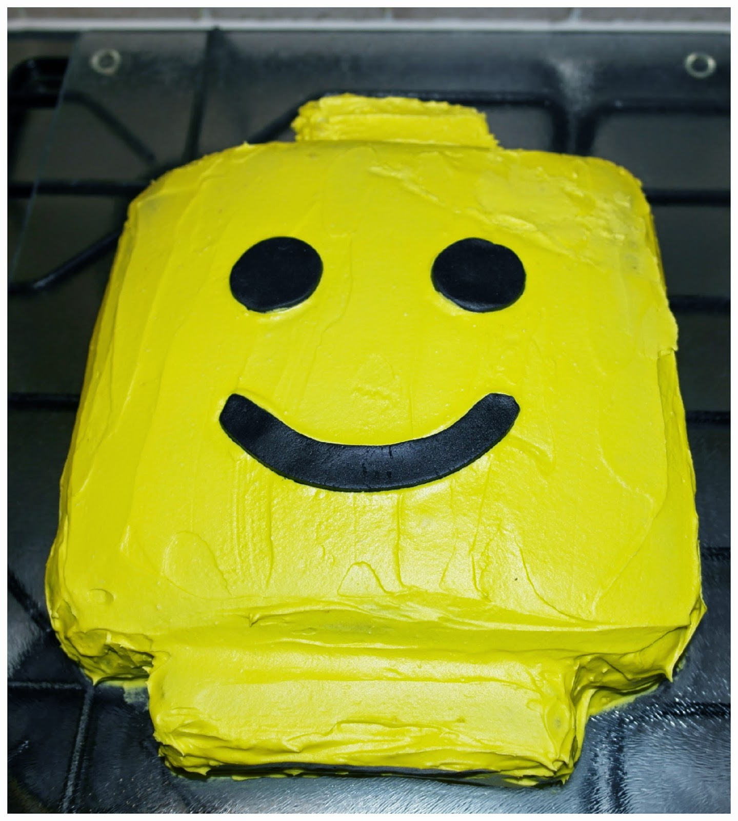 The Handmade Mum: A Lego themed party on a budget!