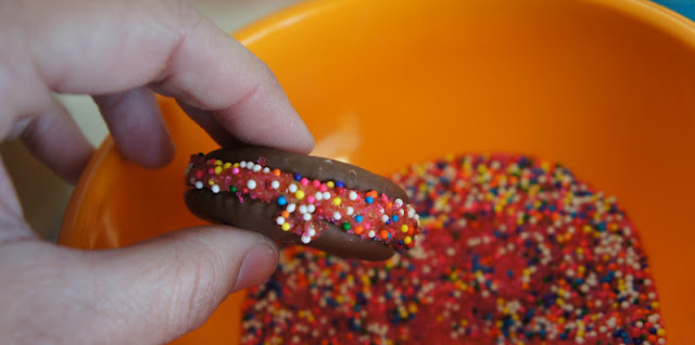 Trendy TreeHouse: Peanut Butter Cracker Treats