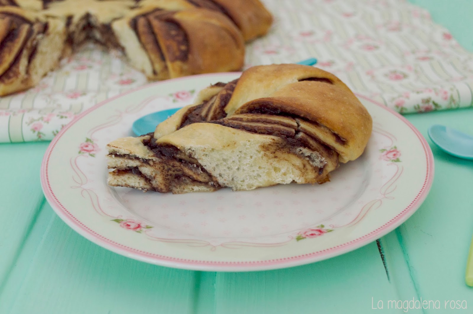 La magdalena rosa: Estrella de brioche rellena de Nutella con tutorial