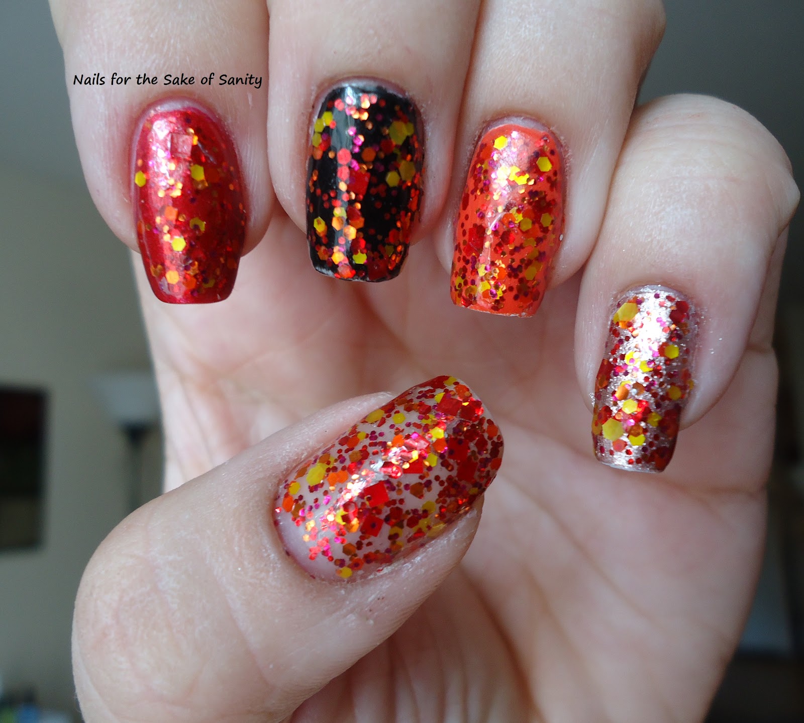 Nails for the Sake of Sanity: Glimmer by Erica: Muy Caliente