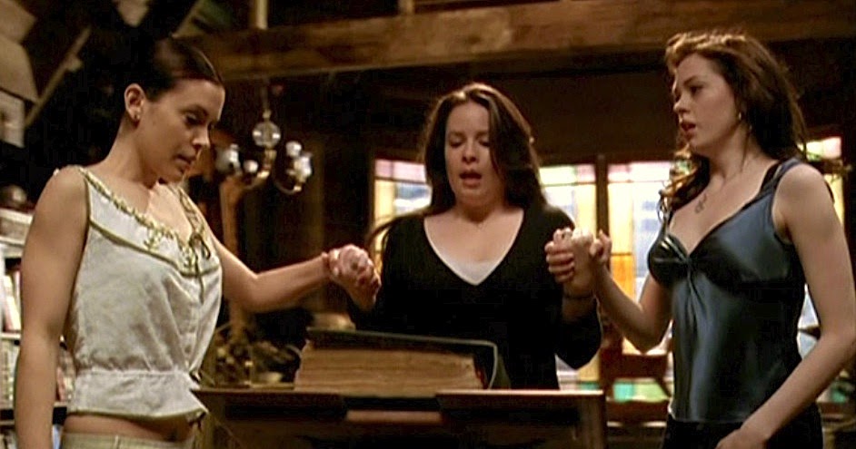 #Charmed again?! / ¿¡#Embrujadas de nuevo!? - Tinta Nocturna