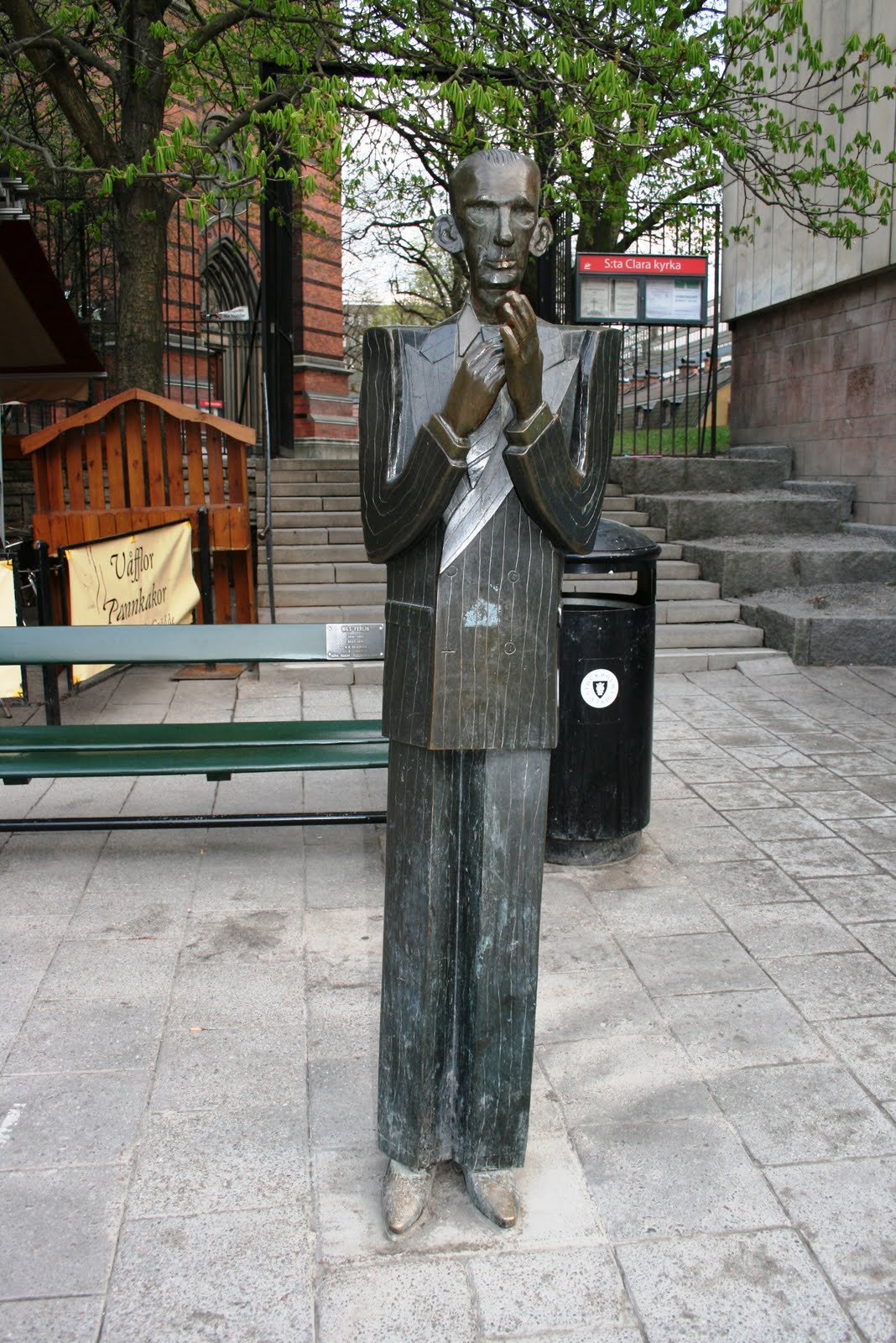 Inreda med böcker: Stad i förvandling - Stockholm. Klarakvarteren och ...