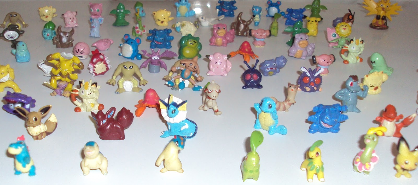 Antigas Miniaturas de Pokemon!