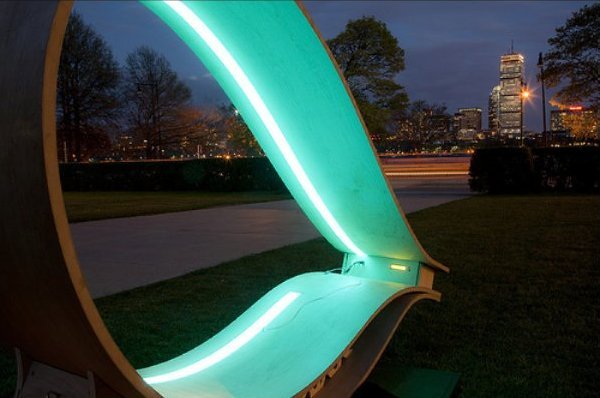 Solar Powered Soft Rockers – Feel Desain | your daily dose of creativity