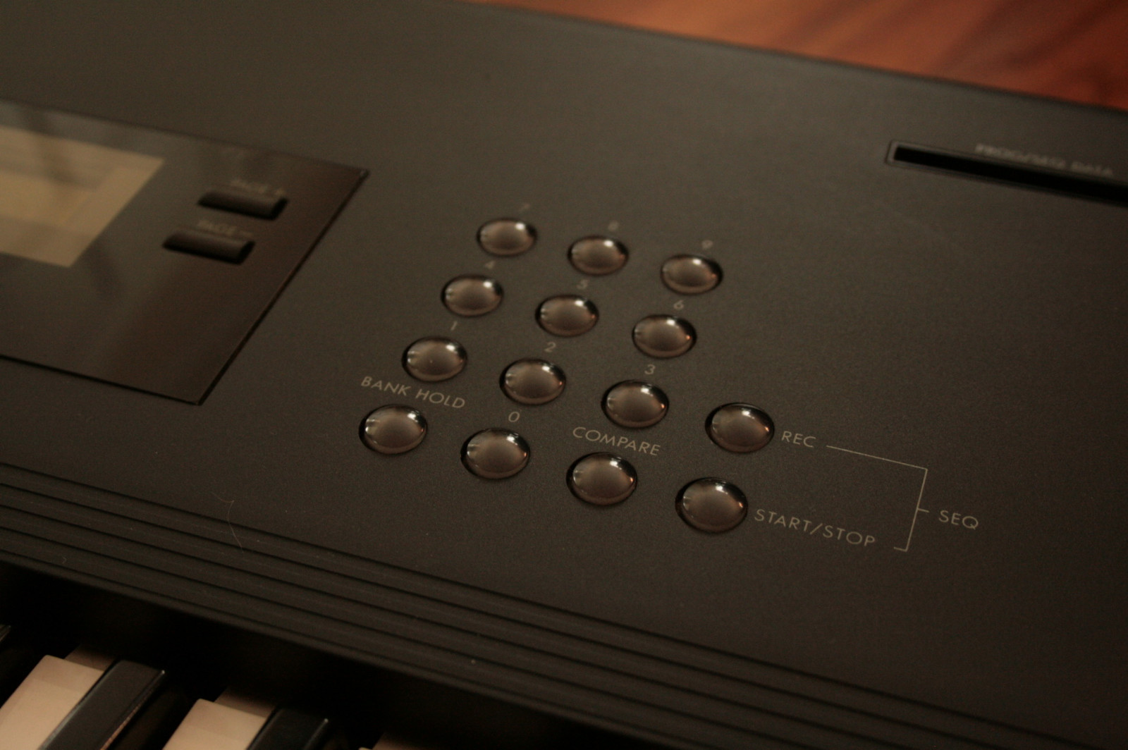 MATRIXSYNTH: Korg M1 Keyboard 61 Key Synthesizer