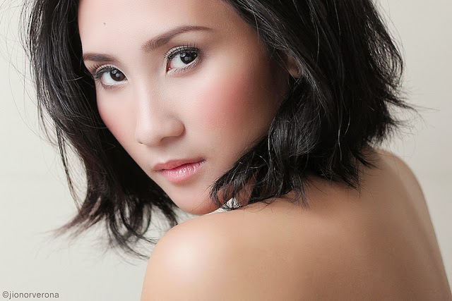 Melissa Gohing Outside the Court | Kimberly Samson