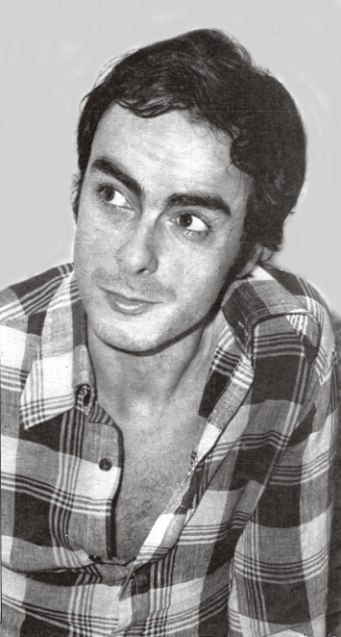 Astros em Revista: ROBERTO PIRILLO O GALÃ DAS SETE