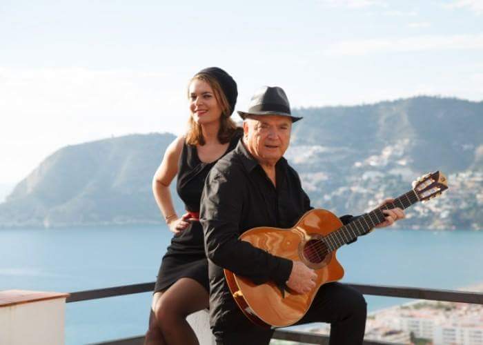 Gaspar, El Lugareño: French Latino