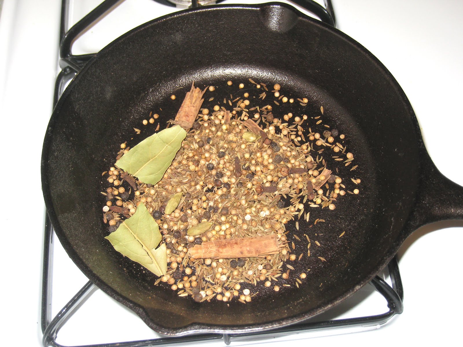 Cooking without a Net: DIY: Garam Masala