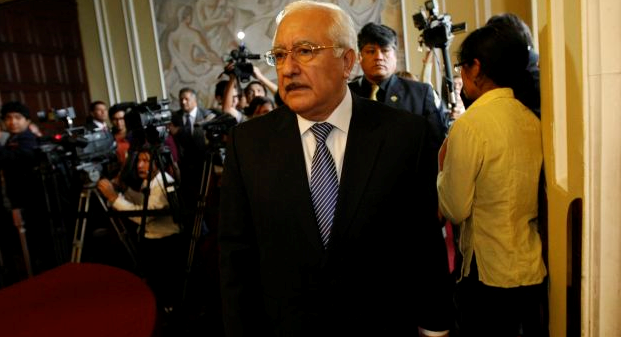 LUCHO CONTRA LUCHO - UIGV: PERÚ21.PE