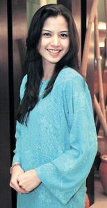 MOHD NASER.COM: AKU MINAT GILER KAT LISA SURIANI ... HUHU