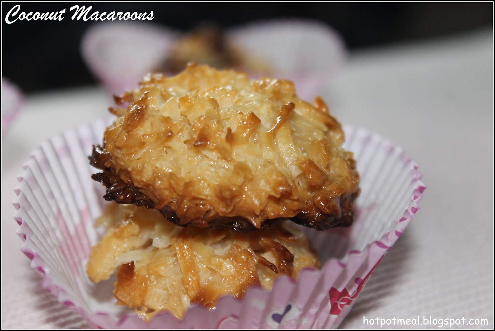Hot pot cooking: Eggless coconut Macaroons