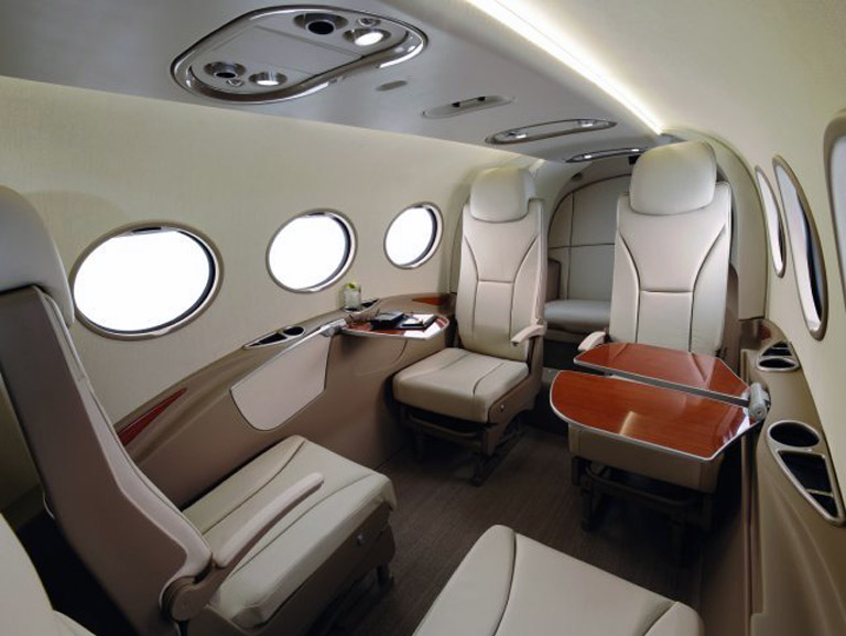 nhungdoicanh: Adam A700 Adamjet