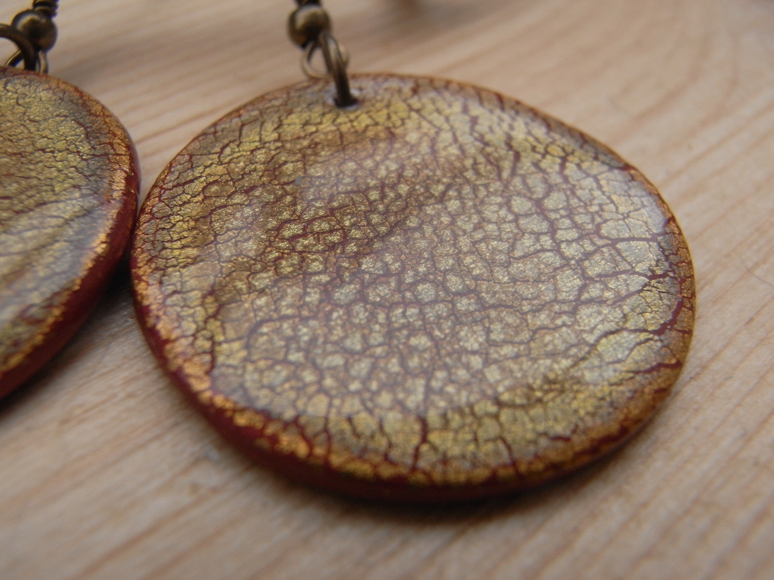 saraccino: Broken gold