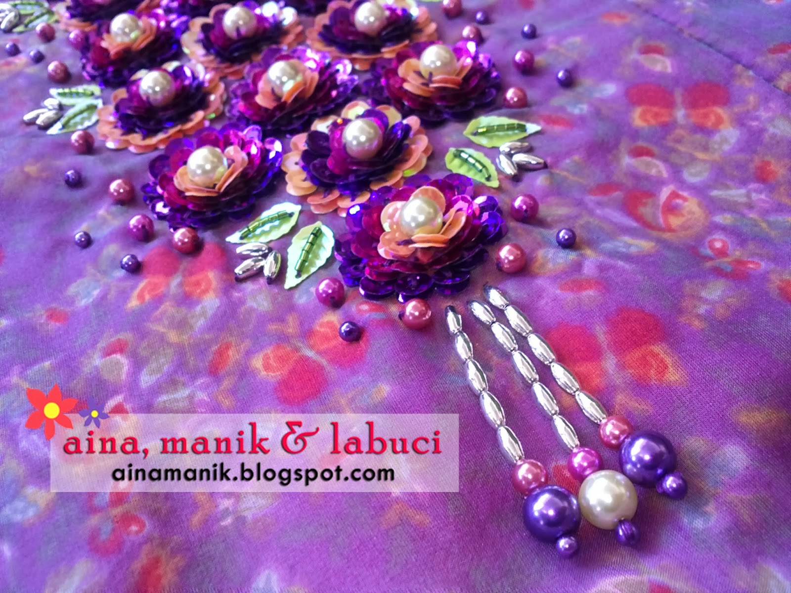 Aina, Manik & Labuci: Sekebun Bunga