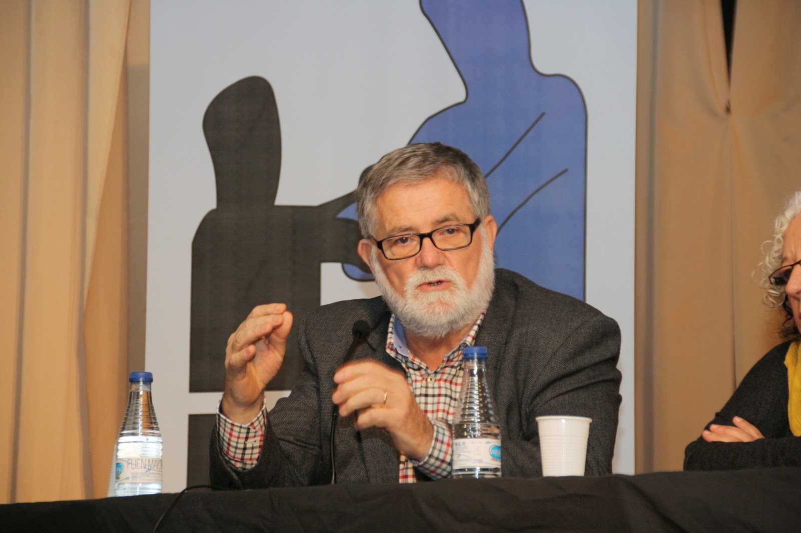 eduquem caminant: HOMENATGE A EN PERE PUJOLÀS