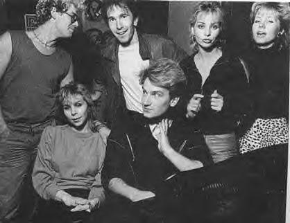 U2 Sombras e Árvores Altas - Blog: As 'Coconuts' que gravaram os ...