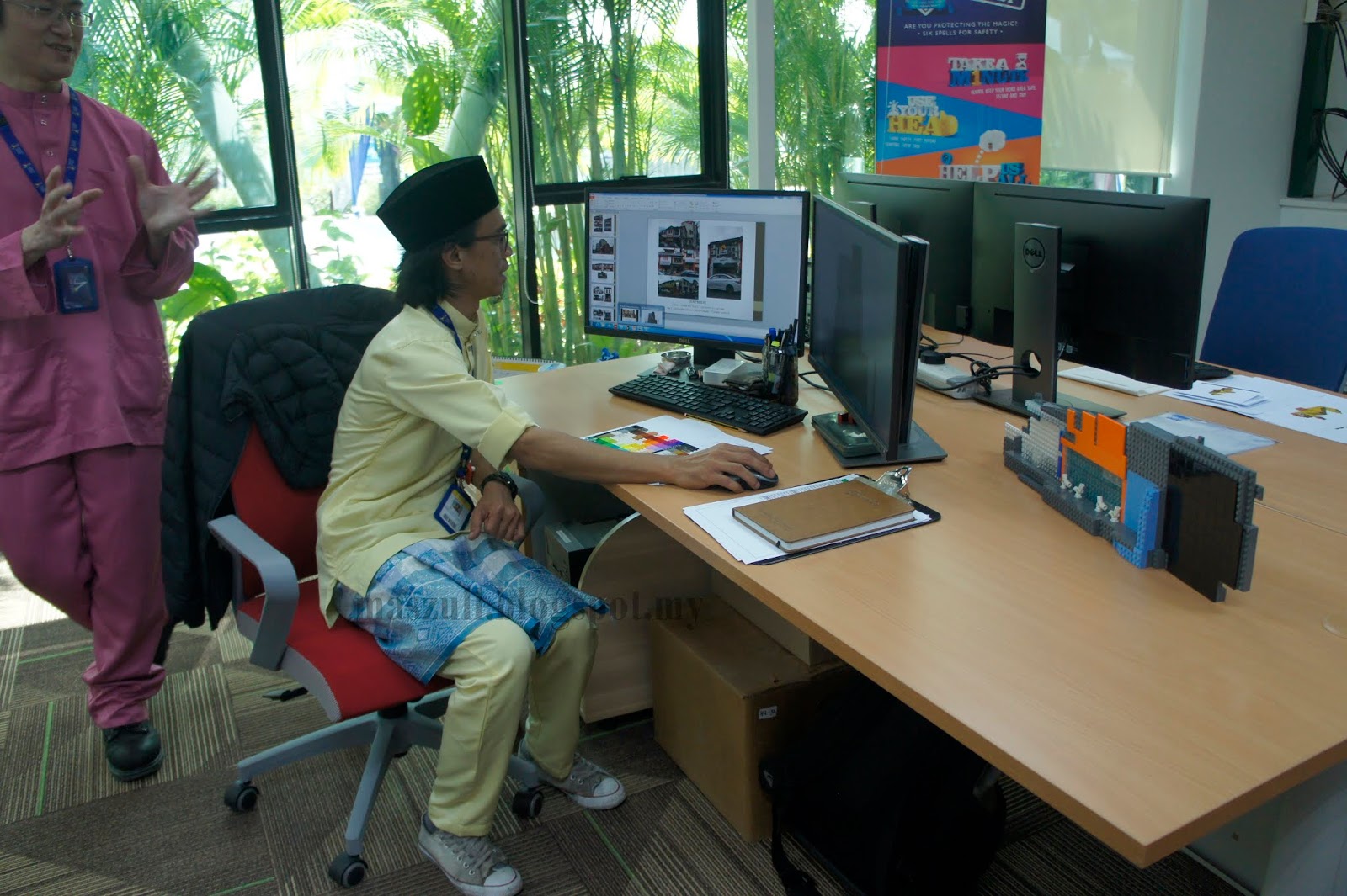 BEHIND-THE-SCENE TOUR OF LEGO CREATIVE HUB | MERLIN MAGIC MAKING