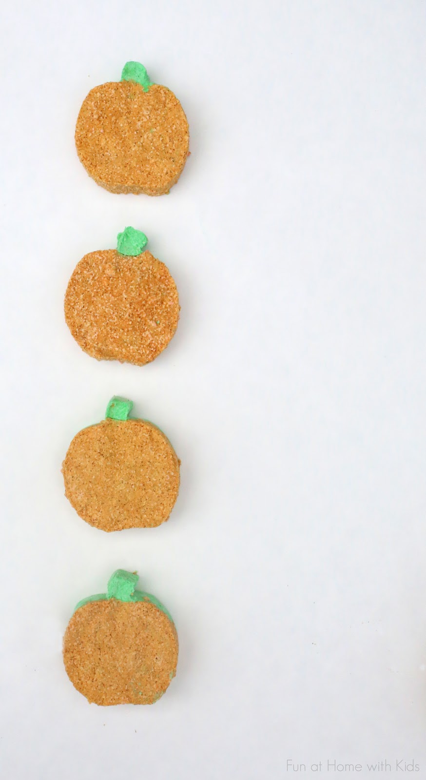 DIY Bath Bombs: Fizzing Fall-Scented Pumpkins