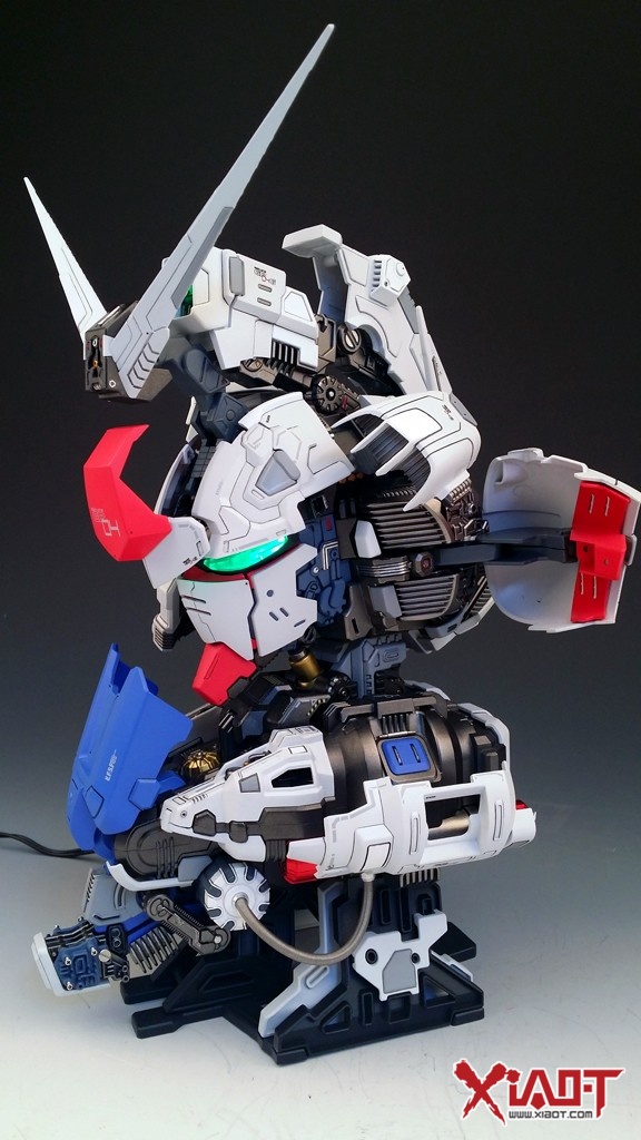 Custom Build: 1/20 Gundam GP04 Gerbera Head Display + LED "Detailed"
