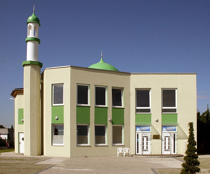 Ahmadiyya Mosques: Anwar Mosque - Rodgau Hessen Germany