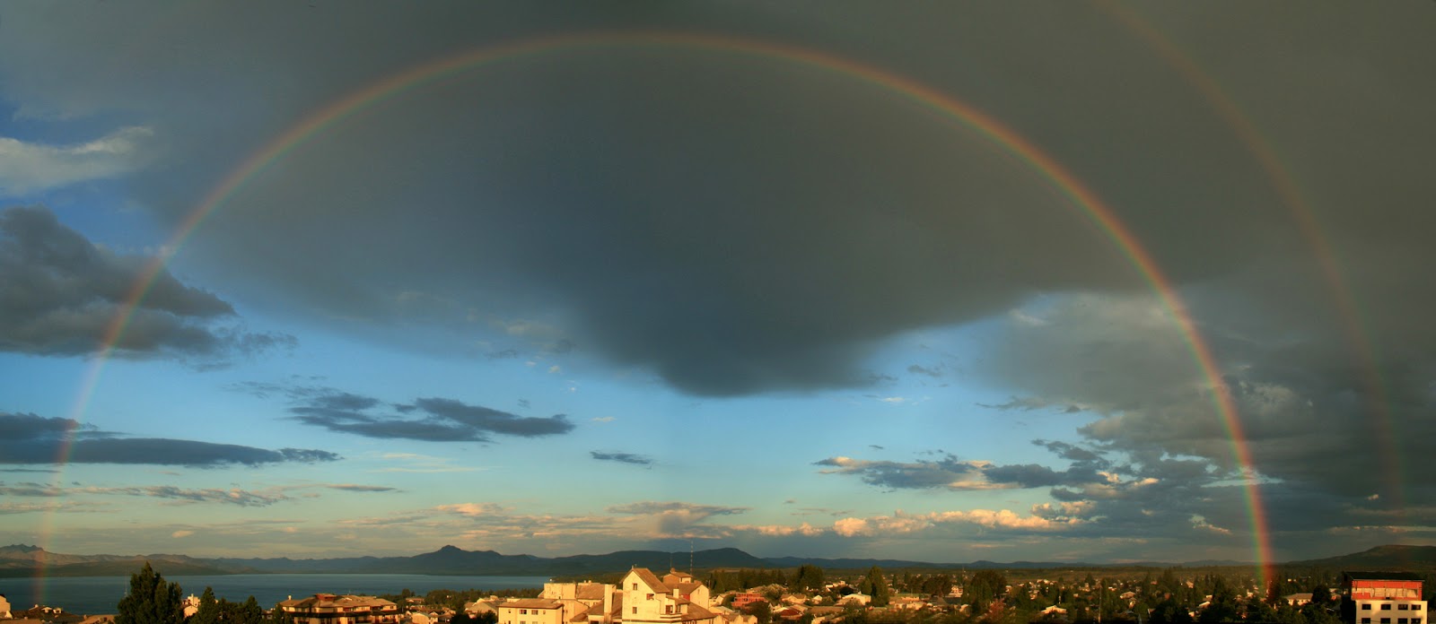 En el cielo las estrellas: El ABC del arcoíris