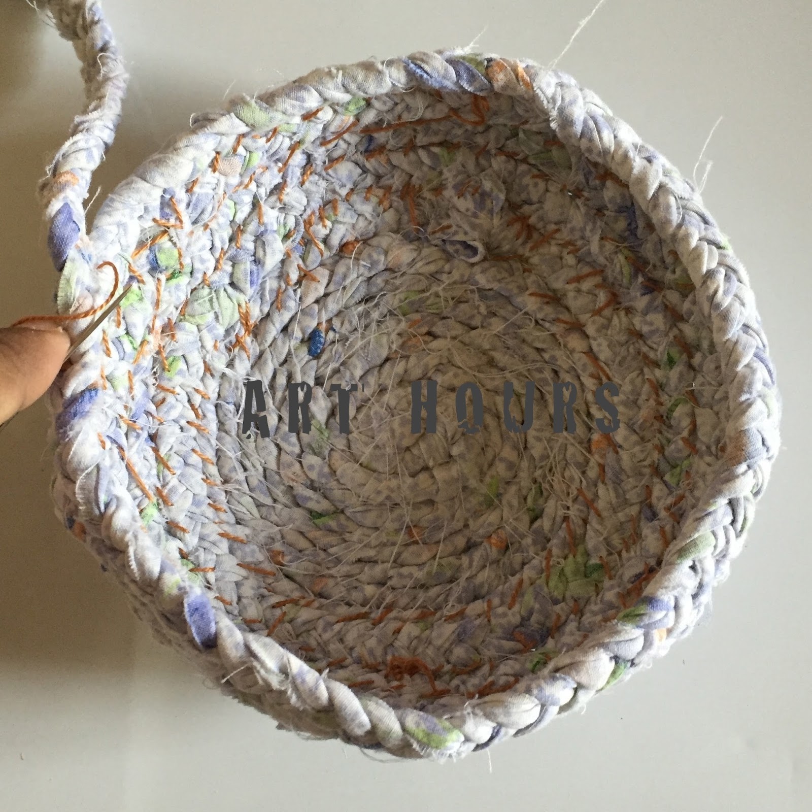 ArchGuide: Tutorial: How to Sew a Braided Fabric Rug