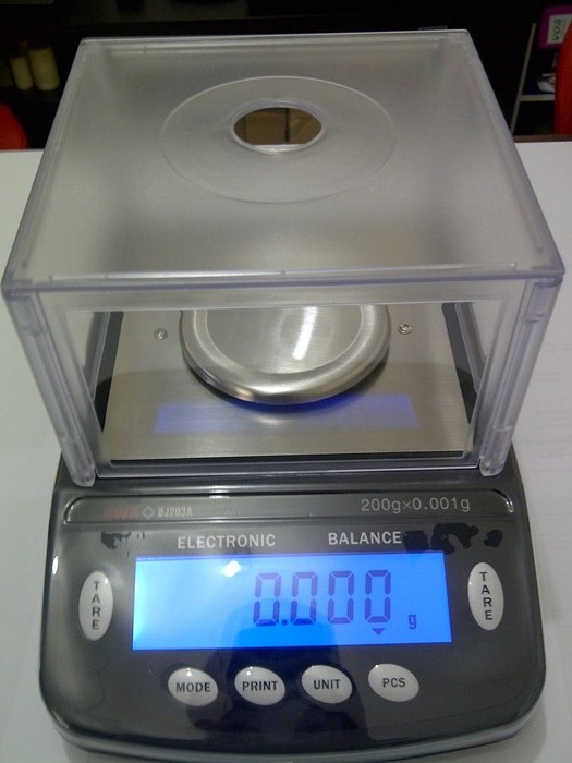 DUNIA TIMBANGAN: Timbangan Analitik dan Timbangan Emas