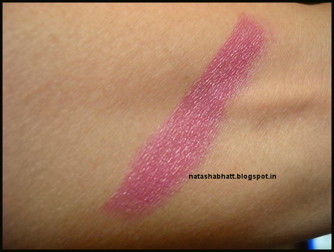 Lissome Its Simple Lipstick IS 107