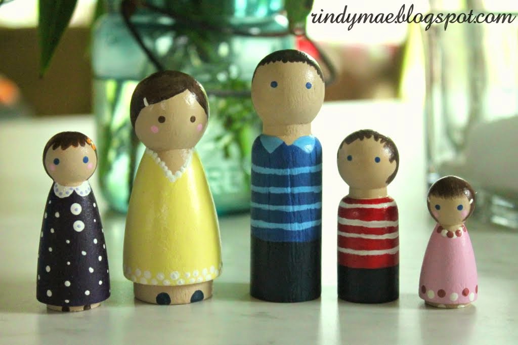 Rindy Mae: Wooden Peg People