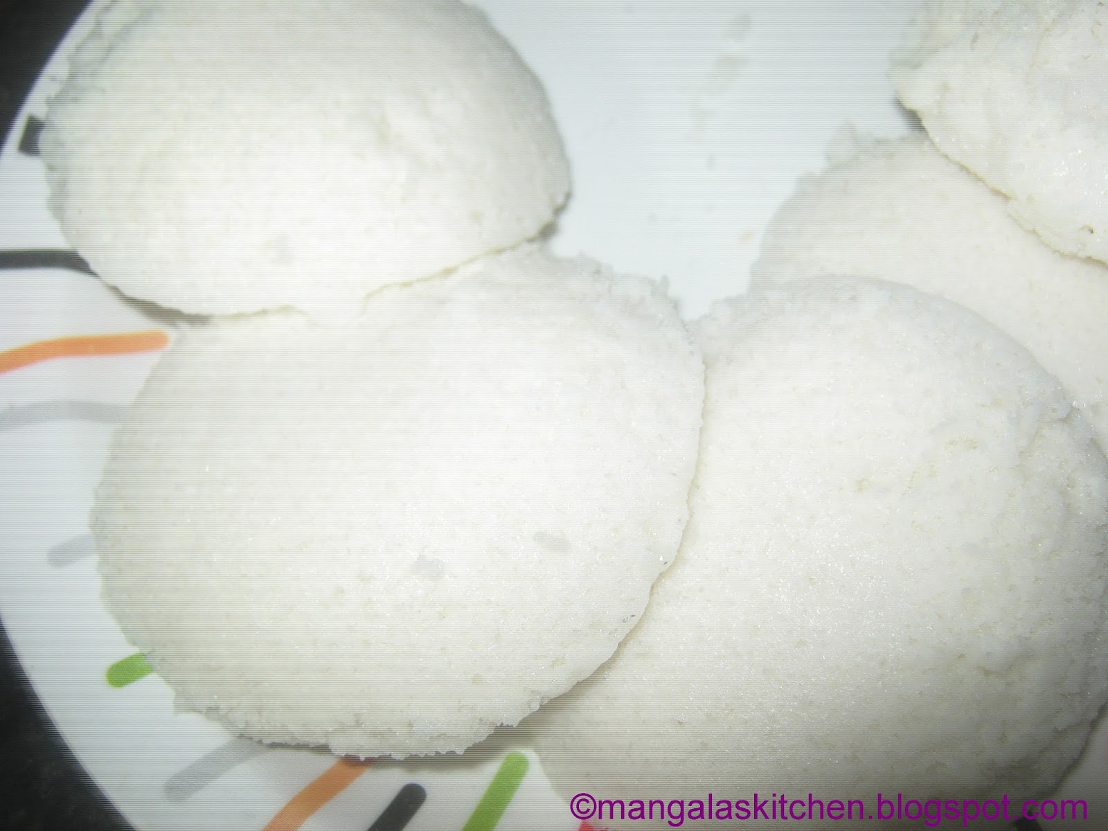 Kushboo Idly Mallige Poo Soft Idli Recipe - Soft Spongy Idli South ...