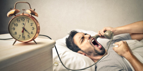 .: Memberikan Layanan Wake up call