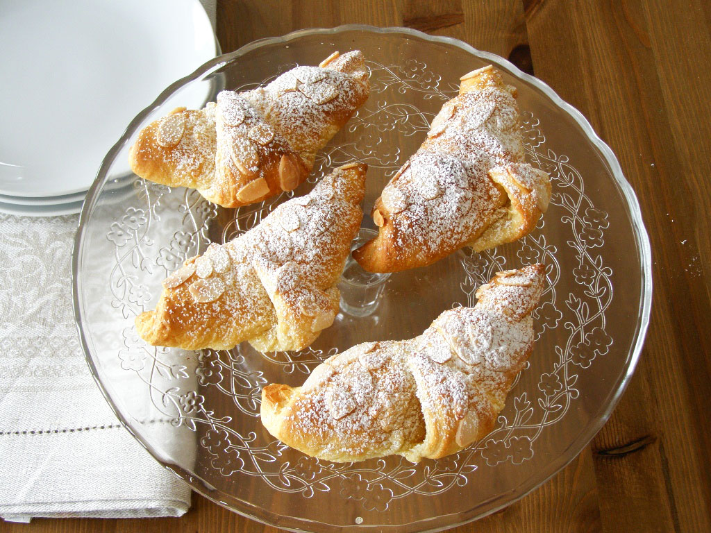 maple•spice: Cupcakes, Croissants, Biscuits and Lazy Cooking!