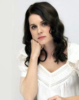 New model: Alison Lohman high resolution wallpapers and picture Mini ...