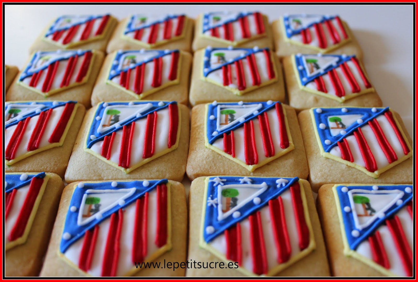 Es motivo suficiente su afición y así decide corresponder.