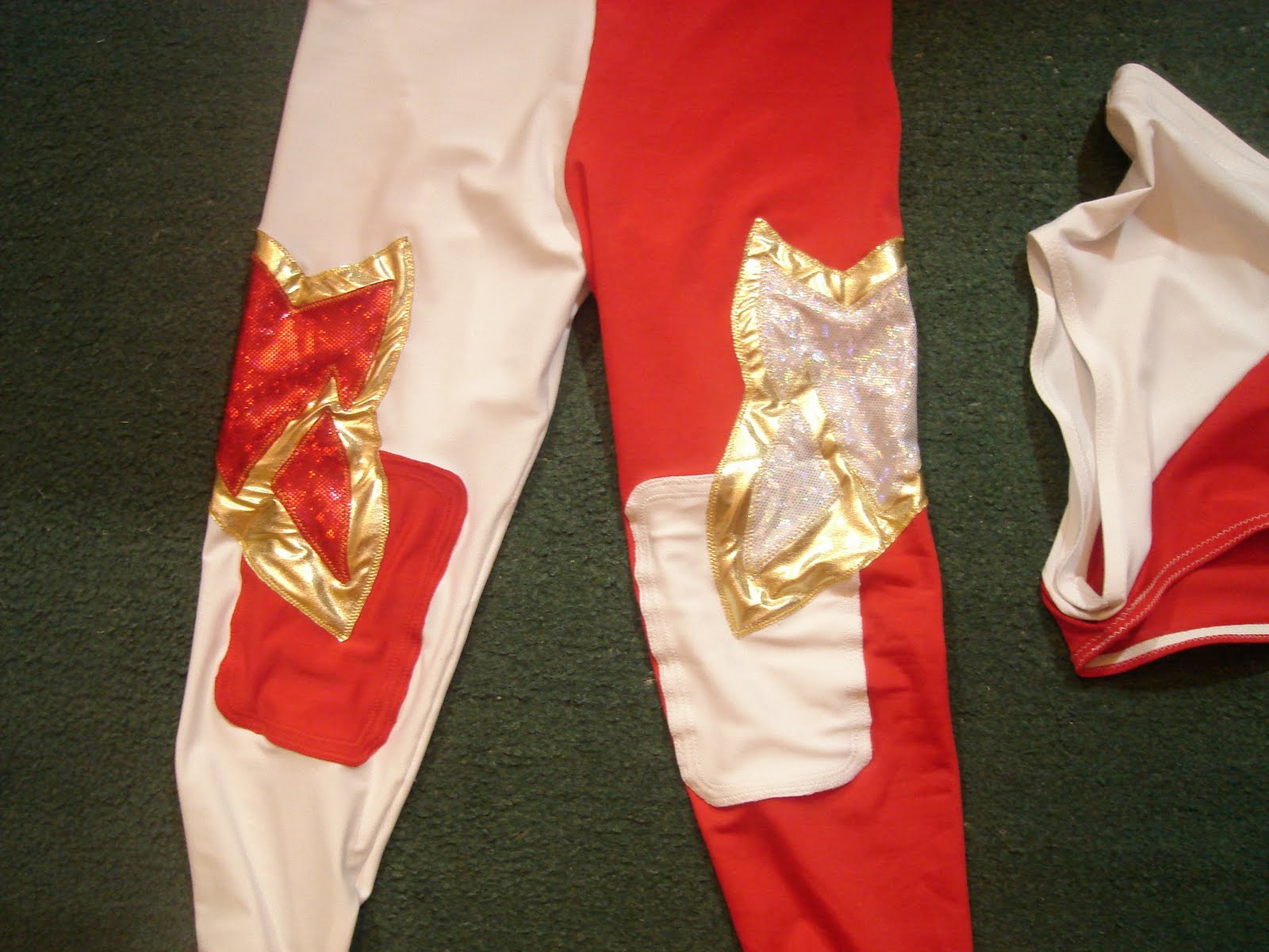 Máscara y Uniforme de Fishman Colombiano diseñados y fabricados por El ...